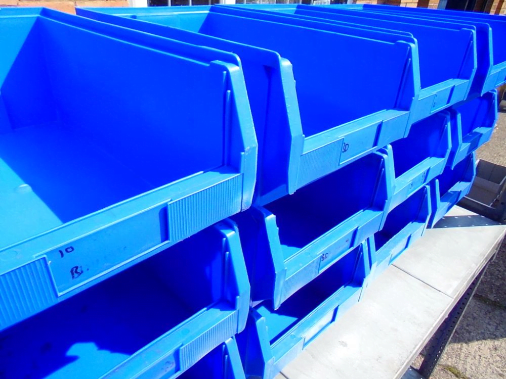 USED H/DUTY RACK c/w 24 LARGE H/DUTY POLYPROP STORAGE BIN – Storage Bins
